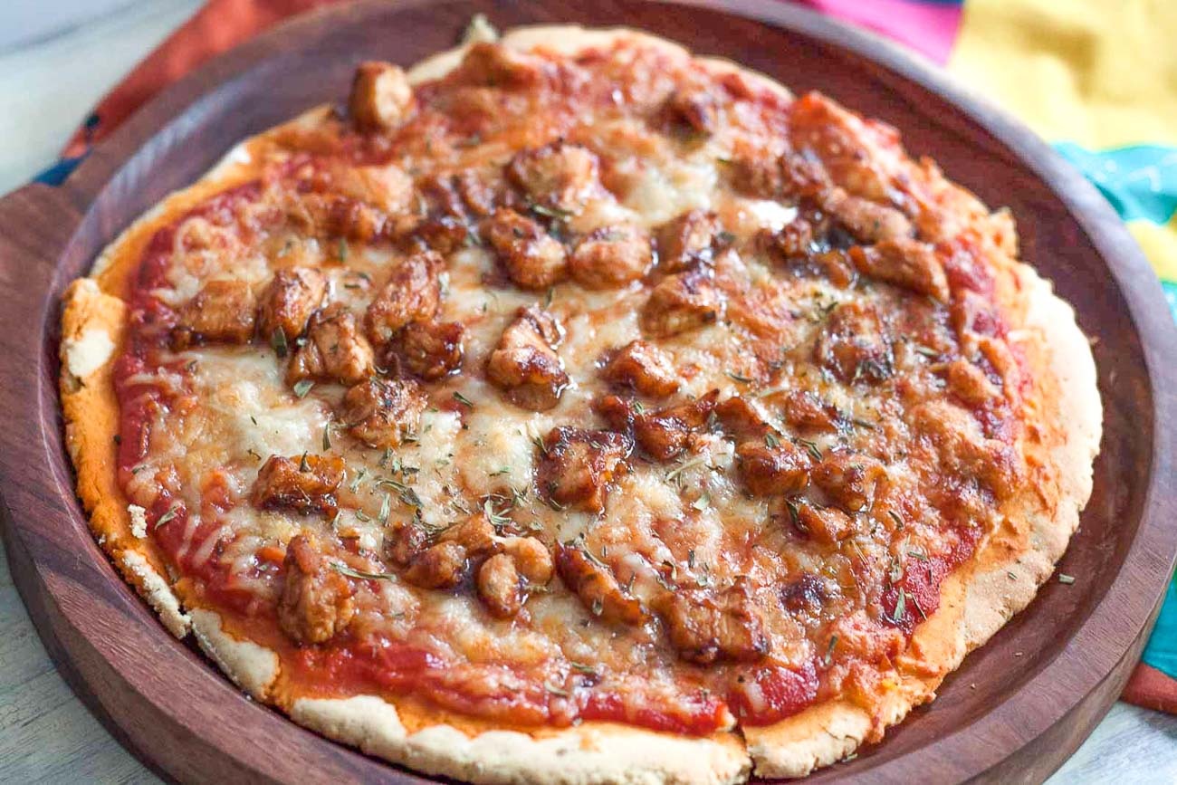 Barbeque Chicken Pizza - Hungry Foodography